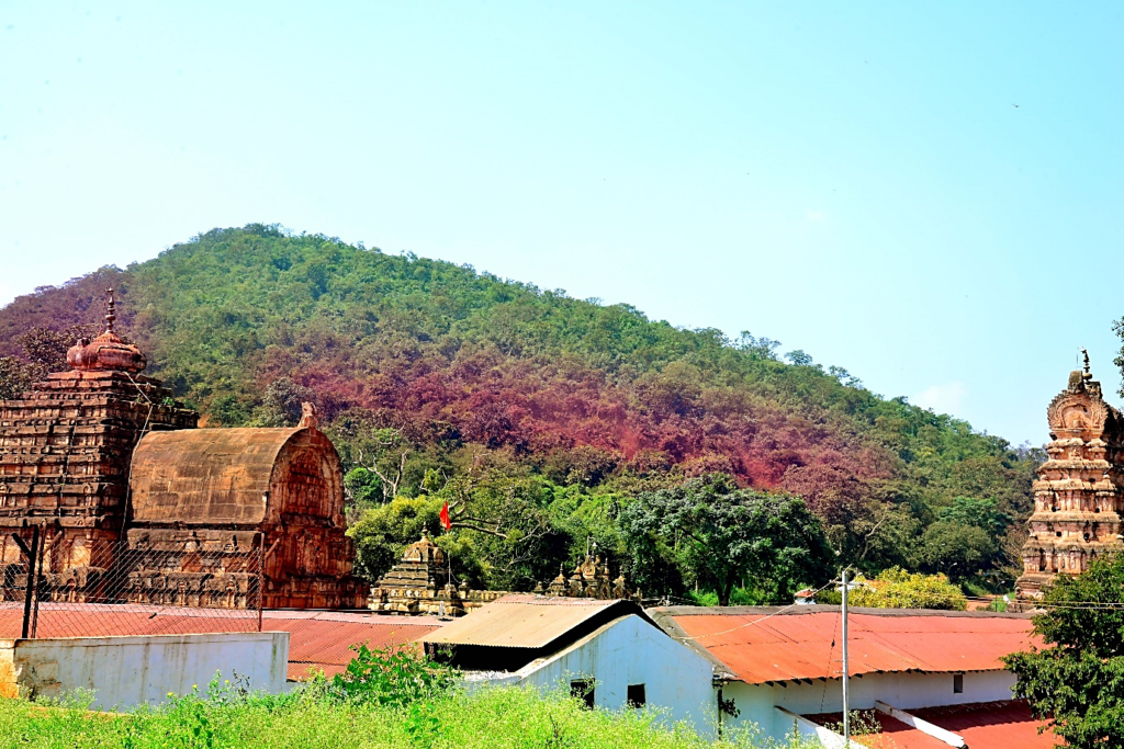 MINING NOW AT THE DOORSTEPS OF KUMARASWAMY TEMPLE IN SANDUR, SWAMIMALAI ...